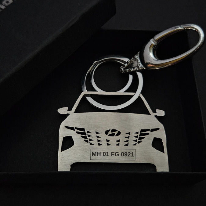 Personalised Hyundai Tuscon Car Keychain – Foundation Gift